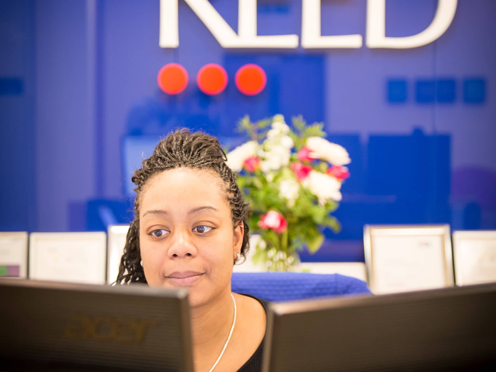 Reed - Clear Vertical